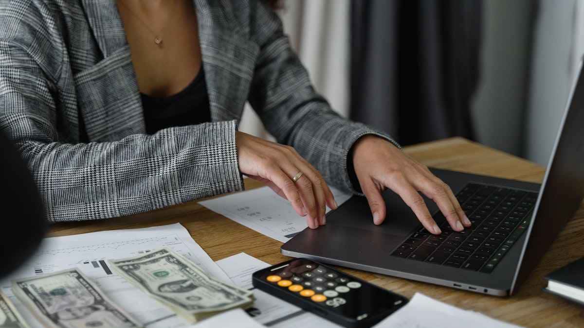 Como funciona o escritório de contabilidade? - Porto e Notícias